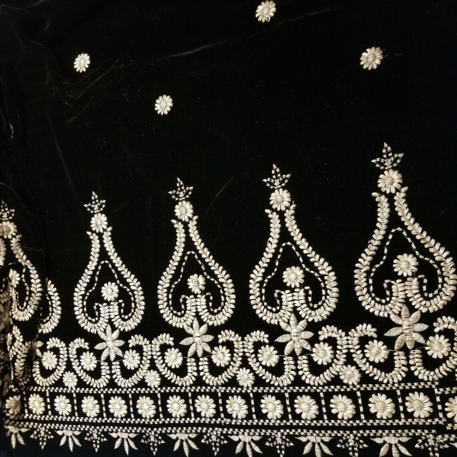 Beautiful Textiles - Unique High-End Fabrics At Reasonable Prices